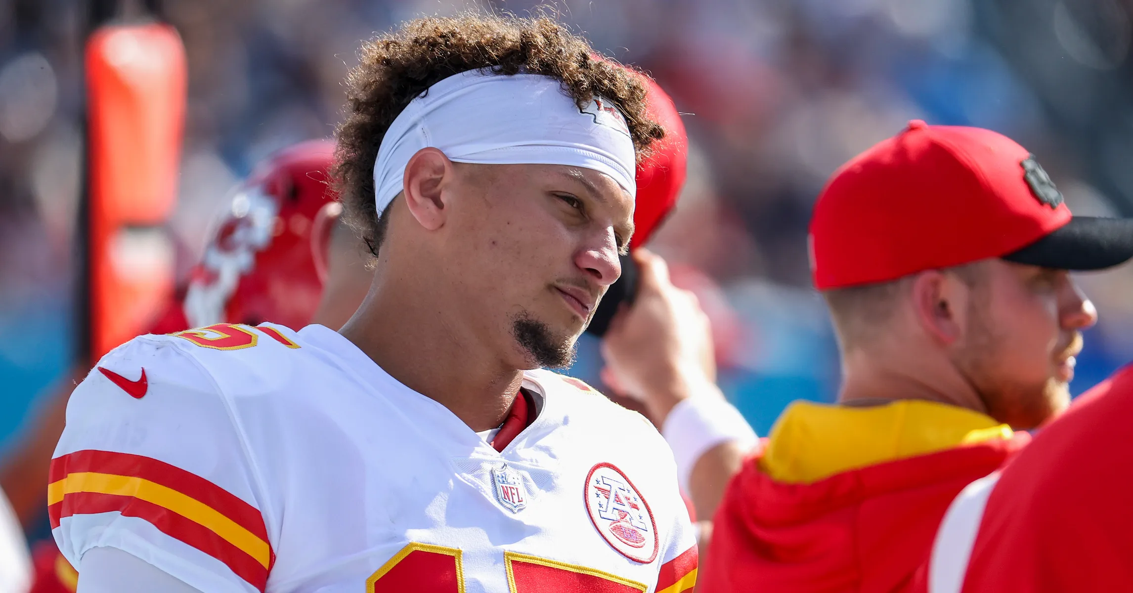 Patrick Mahomes Exits Game After Ugly Knee To The Head