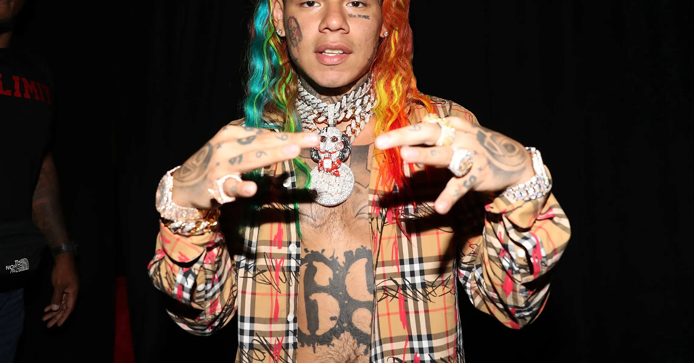 6ix9ine Is Allegedly Ghosting His Daughter