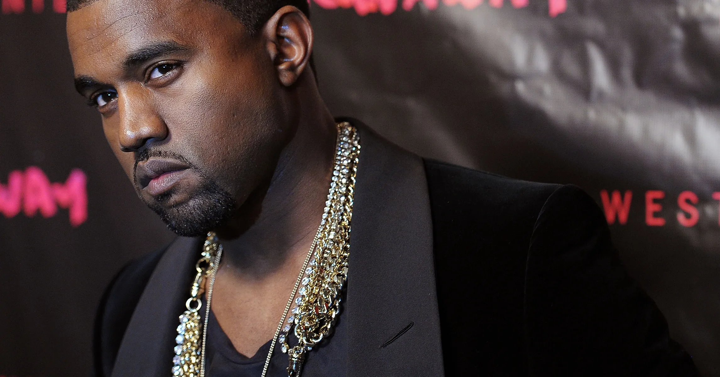 Kanye West Trolled With Ruthless Meme After Colin Kaepernick's Nike ...