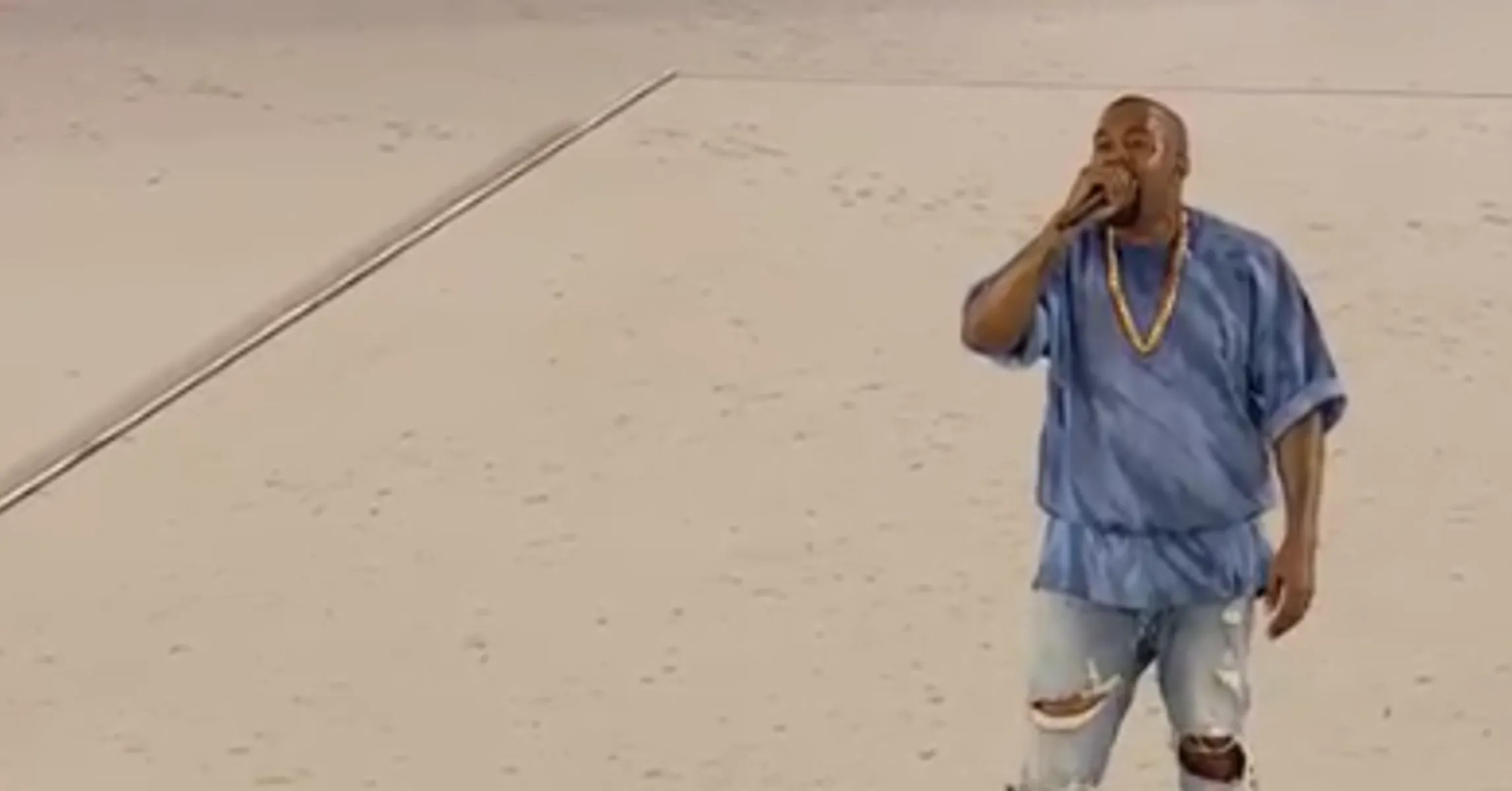 Kanye West Throws Mic & Abruptly Ends Set At Pan Am Games In Toronto