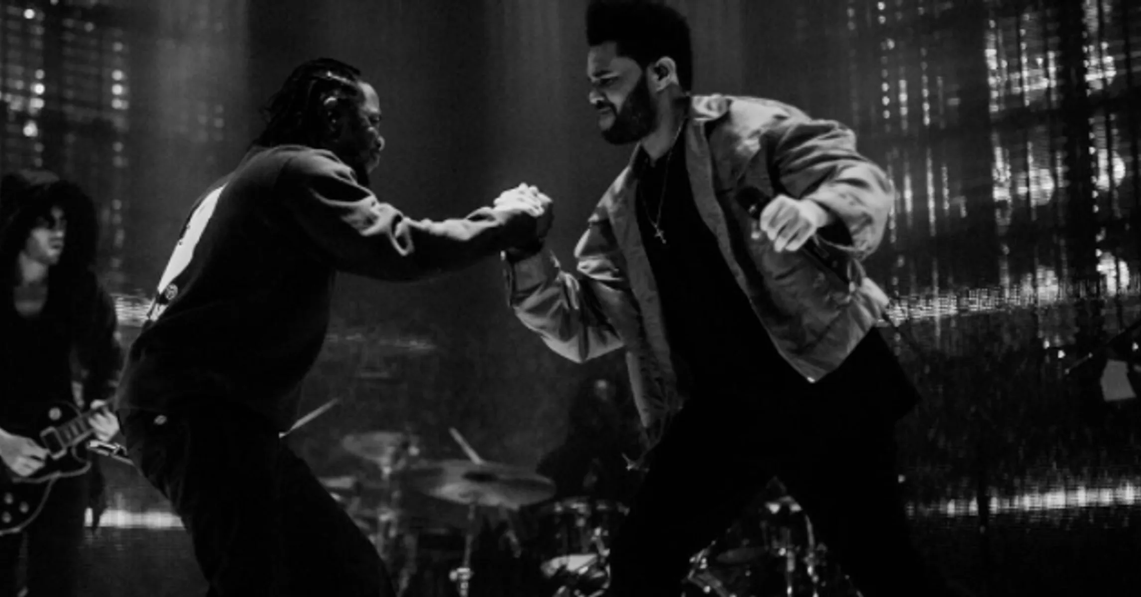 The Weeknd Brings Out Kendrick Lamar In L.A. For First Joint "Sidewalks ...