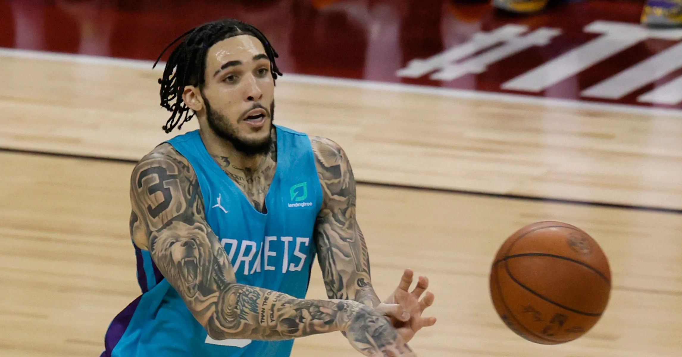 LiAngelo Ball Stuns Summer League Crowd With Buzzer-Beater