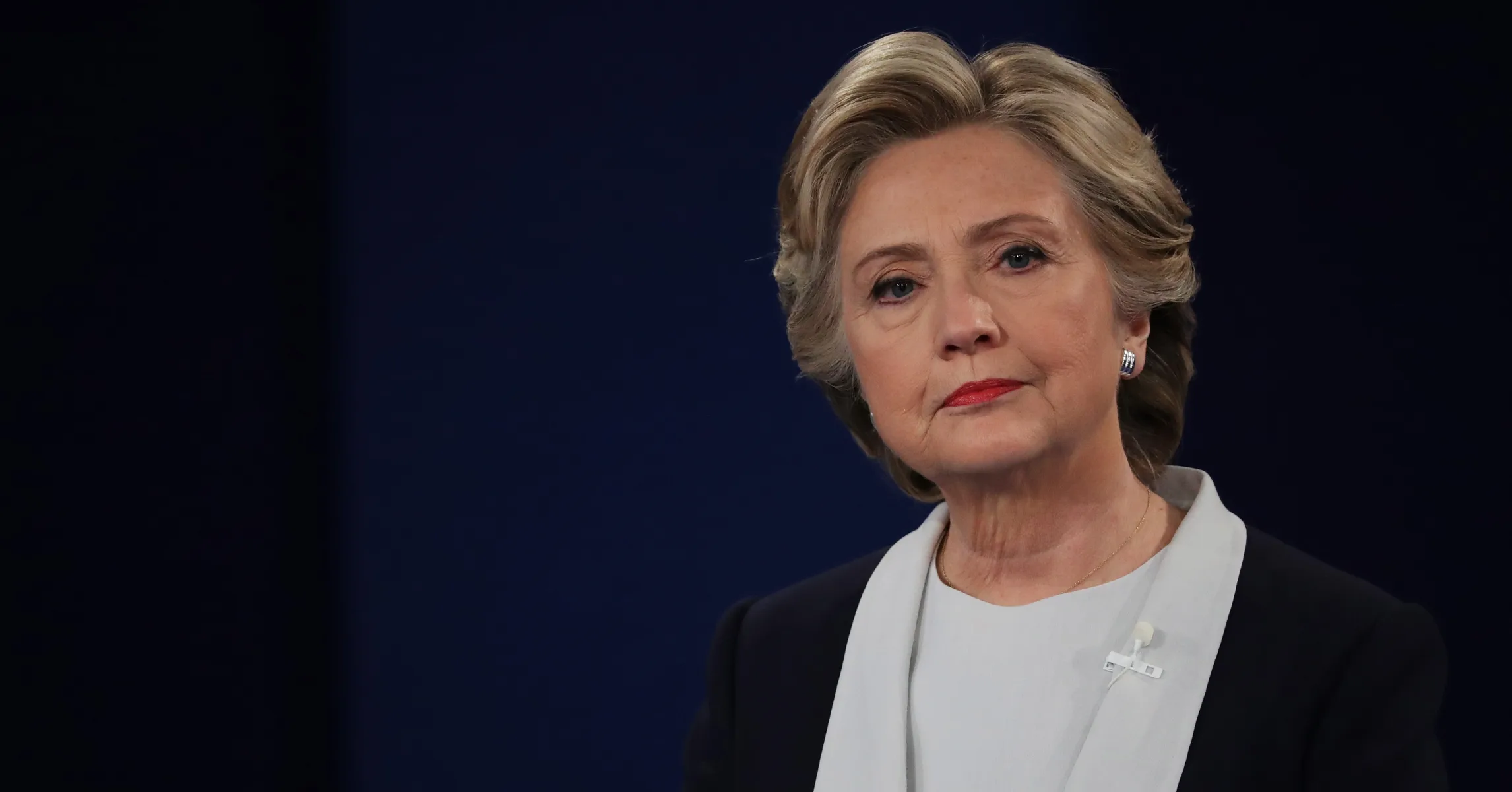 Hillary Clinton's Secret Service Van Suffers A Crash In A Garage