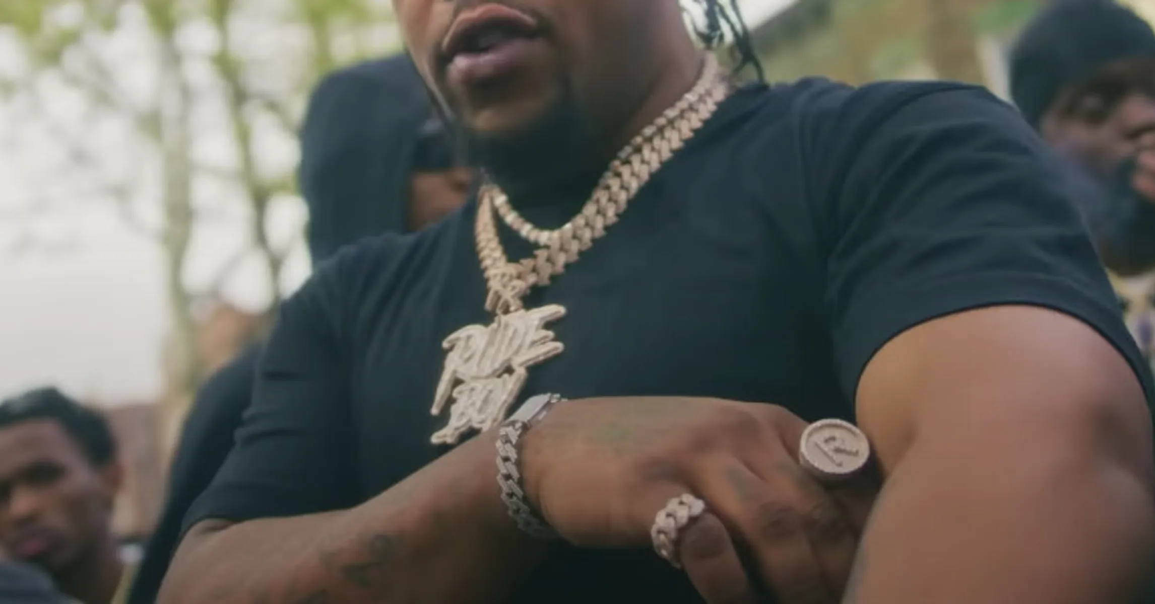 Rowdy Rebel Taps Dee Billz For "SPOTTEMGOTTEM"