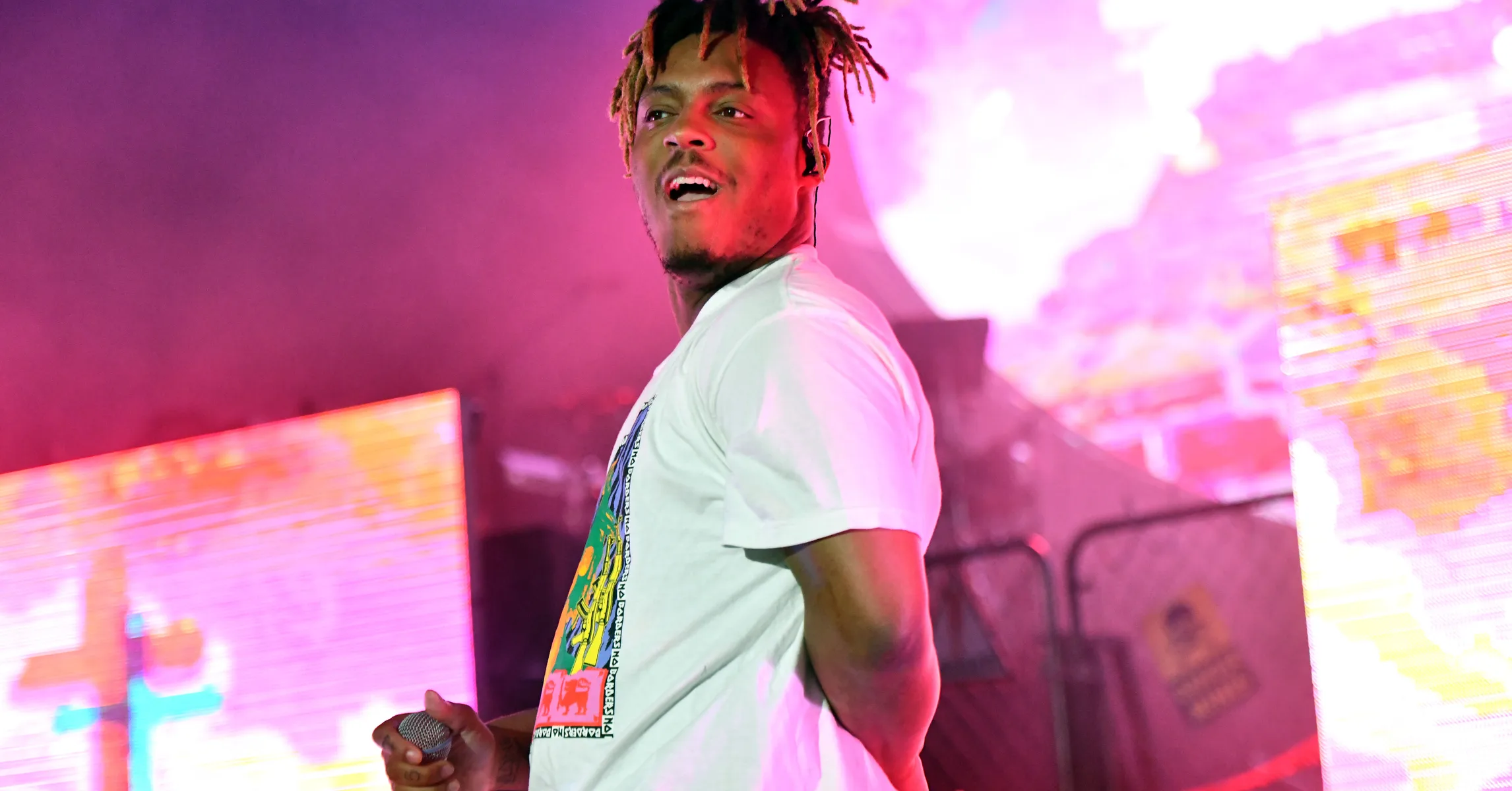 Lil Bibby's Brother Pulls Up On Bootleggers Selling Juice WRLD Merch