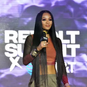 Rick Ross & Cristina Mackey Fly To Dubai As His Ex Pretty Vee Says She ...