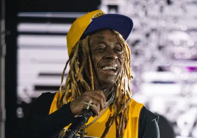 Lil Wayne Declares Himself "The Best Rapper Alive" During Performance