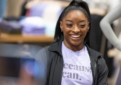 Simone Biles Poses For "Vanity Fair," Talks Husband Jonathan Owens ...