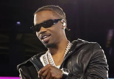 Kendrick Lamar Accused Of Using Ghostwriter Amid Drake Beef, Reference ...