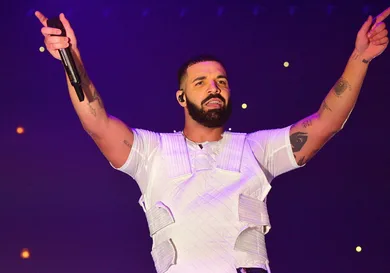 Drake Receives Invite To Michael Rubin's Star-Studded White Party