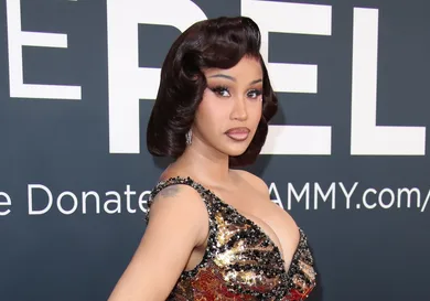Cardi B Seemingly Accuses Offset Of Sleeping With Ari Fletcher In Leaked DMs
