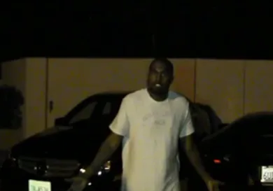 Kanye West Yells At Paparazzi In His Driveway