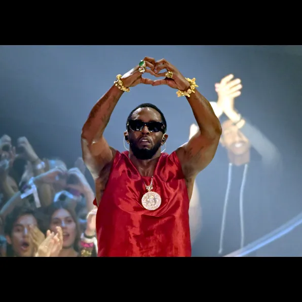 Diddy Gets Clowned For Alleged 50-Foot Backyard Bed