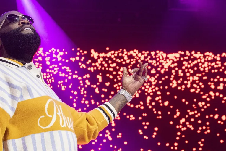 Rick Ross Says He's One Of Few Rappers Able To Hear A Beat & Rap On The ...