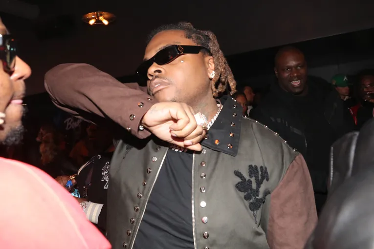 Gunna Keeps Hitting The Gym & Sculpting His Shape In New Picture