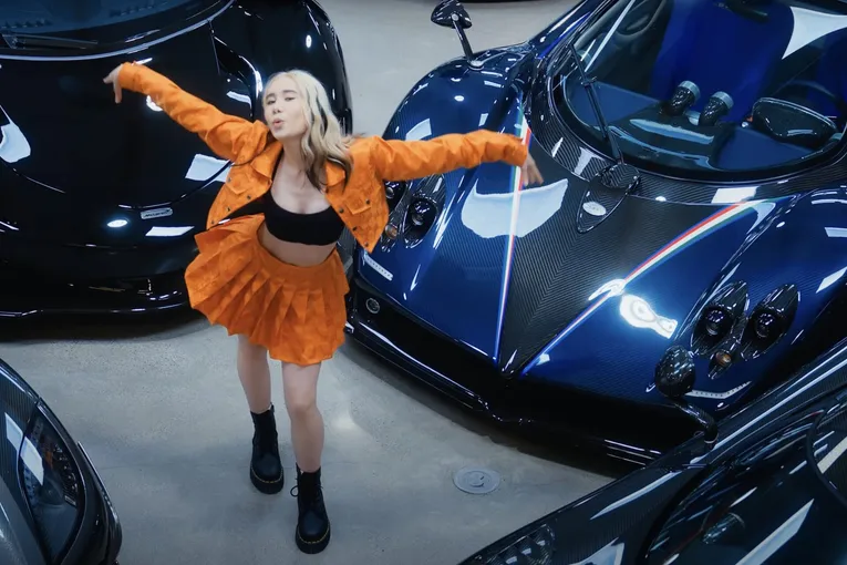 Lil Tay Drops "SUCKER 4 GREEN" Music Video, Throws Shade At Dad On Live ...