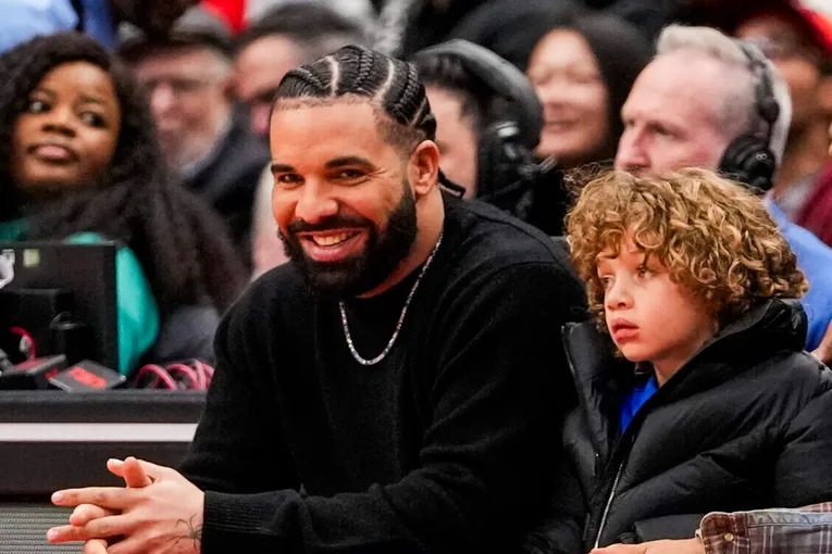 Drake & Adonis Sit Courtside At NBA Game, Father & Son Watch Heat ...