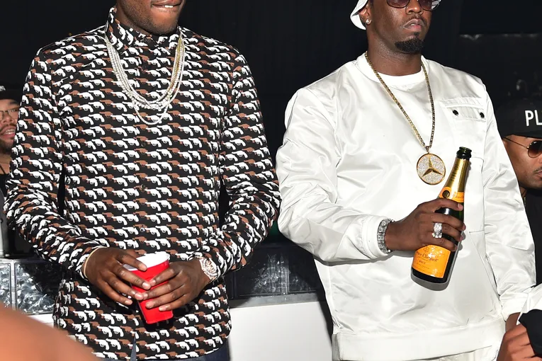 Diddy & Meek Mill Wear Matching Outfits In Resurfaced Photo Amid Rumors ...