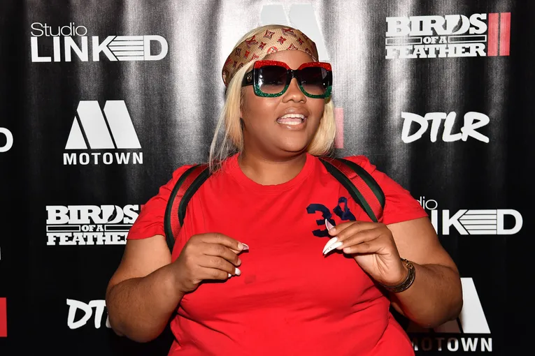 Akbar V Continues To Gas Up Nicki Minaj's "Big Foot," Denies Having ...