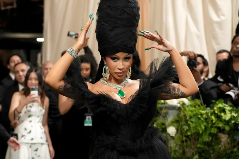 Cardi B Refuses To Vote For Neither Donald Trump Nor Joe Biden