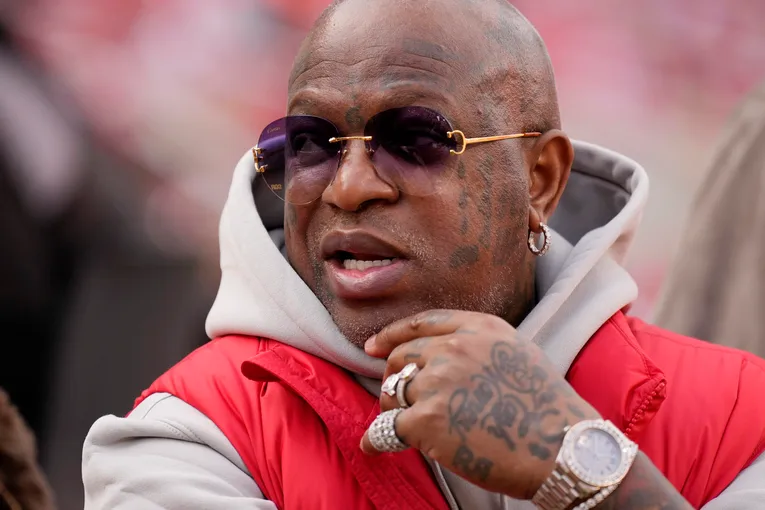 Birdman Goes Viral For Telling Inmates That Reading Books Won't Help Them