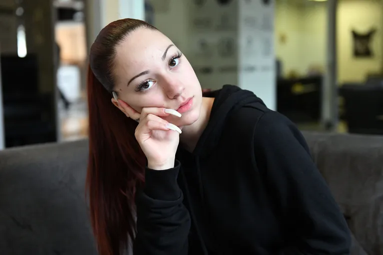 Bhad Bhabie Posts Herself Making Out With Le Vaughn Following Domestic ...