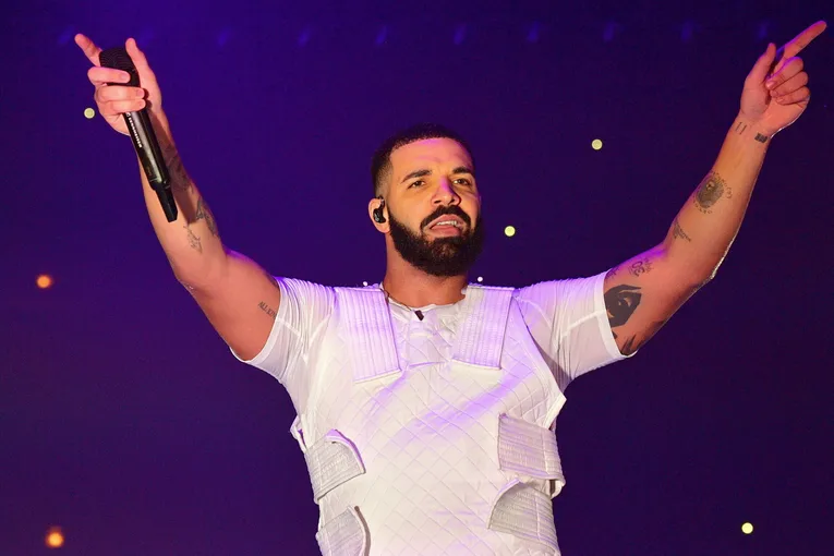 DJ Akademiks Claims Drake Scrapped A Press Conference And Reveals "100 ...