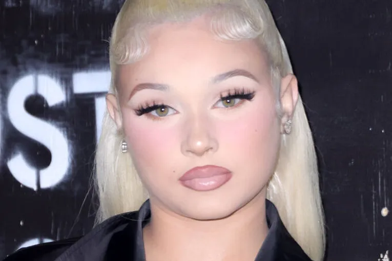 Alabama Barker, Travis Barker's Daughter, Recently Hospitalized For ...