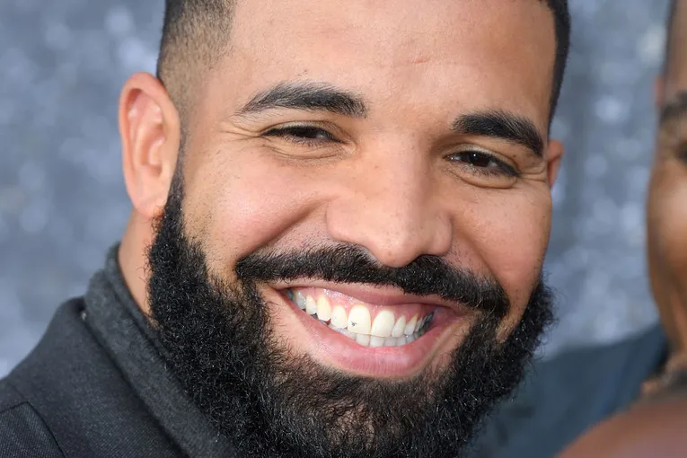 Drake Piles On Joe Budden By Sending Melyssa Ford Flowers Mid-Podcast