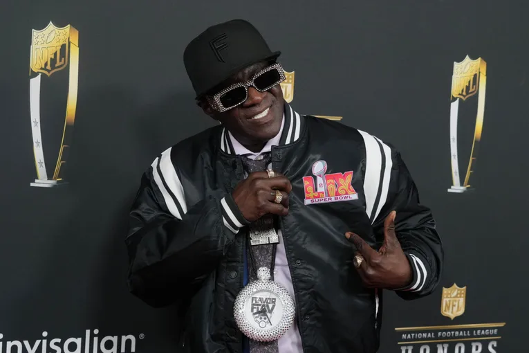 Flavor Flav Hopes Kendrick Lamar Opens With His Favorite Song In Super ...