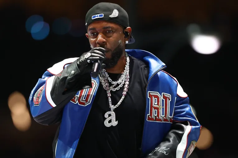 A Detailed Look At Kendrick Lamar's Super Bowl LIX Chain Tells Us If It ...
