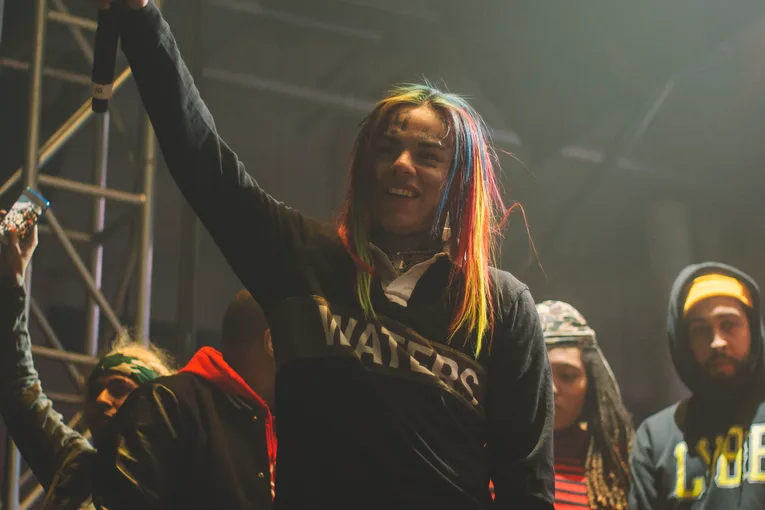 Tekashi 6ix9ine Apologizes To Anyone He Offended Following XXXTENTACION ...
