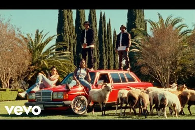 Nas & Hit-Boy Recreate EPMD Album Covers In The "EPMD" Music Video