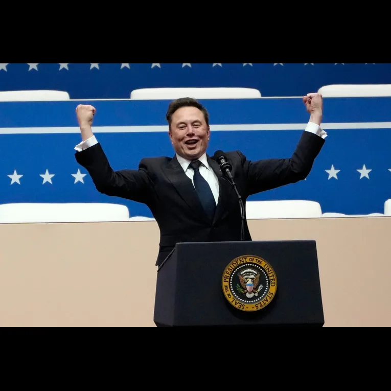 Elon Musk Taunts Snoop Dogg For Crypto Ball Performance In Celebration ...