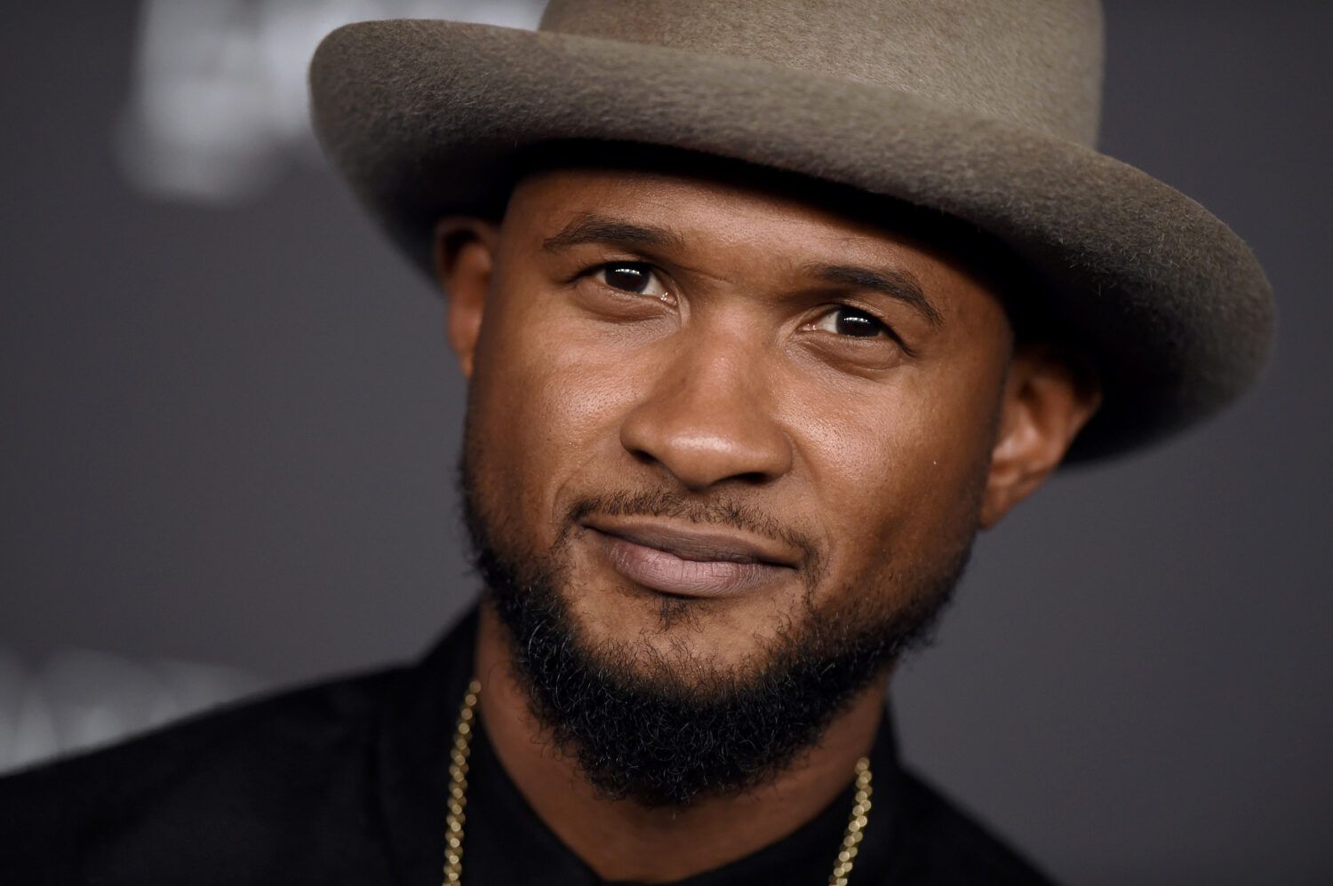 Usher Breaks Down While Speaking At His Drummer’s Funeral