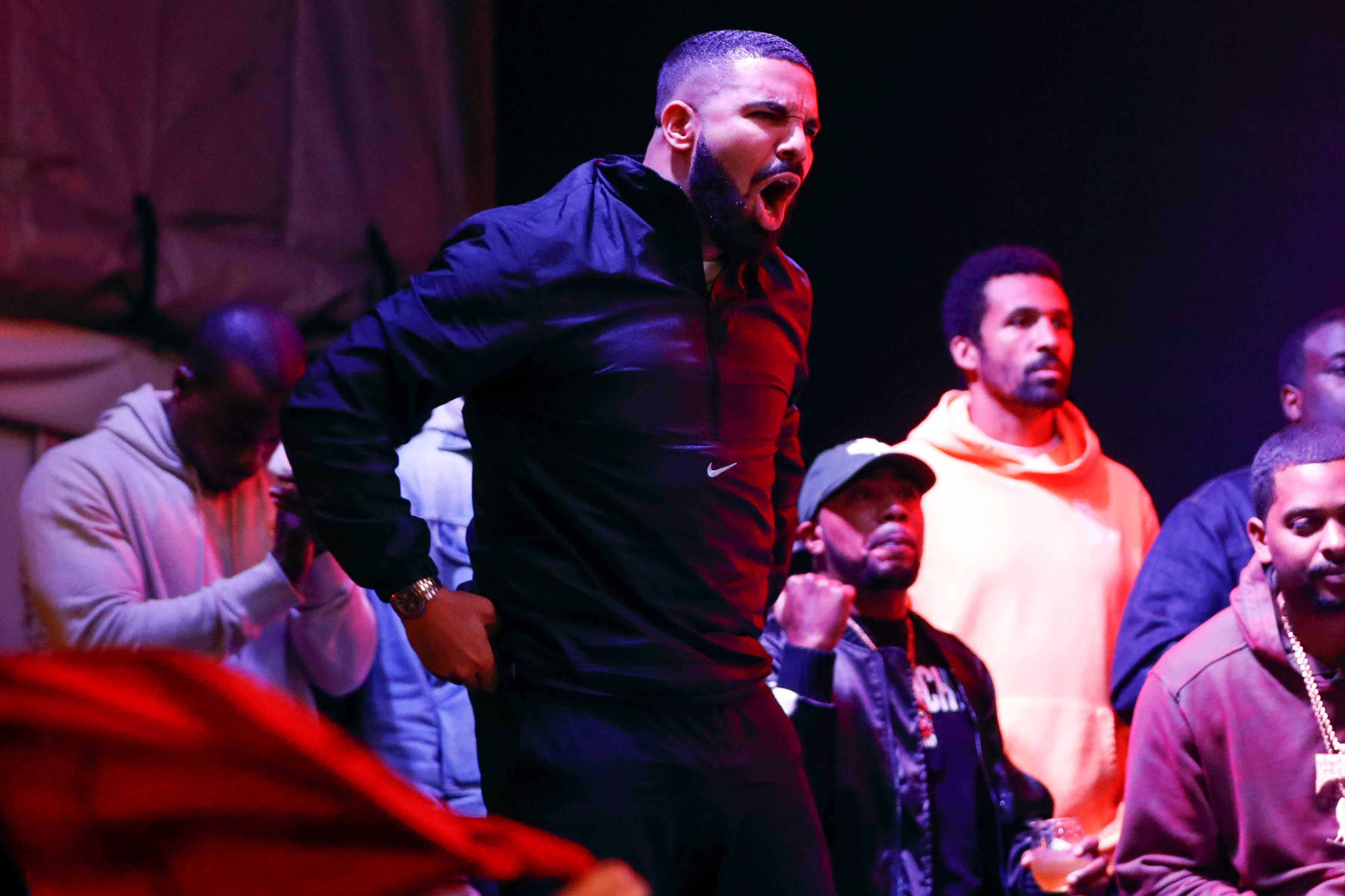 Drake Debuts "Omerta" & "Money In The Grave:" Social Media Responds In ...