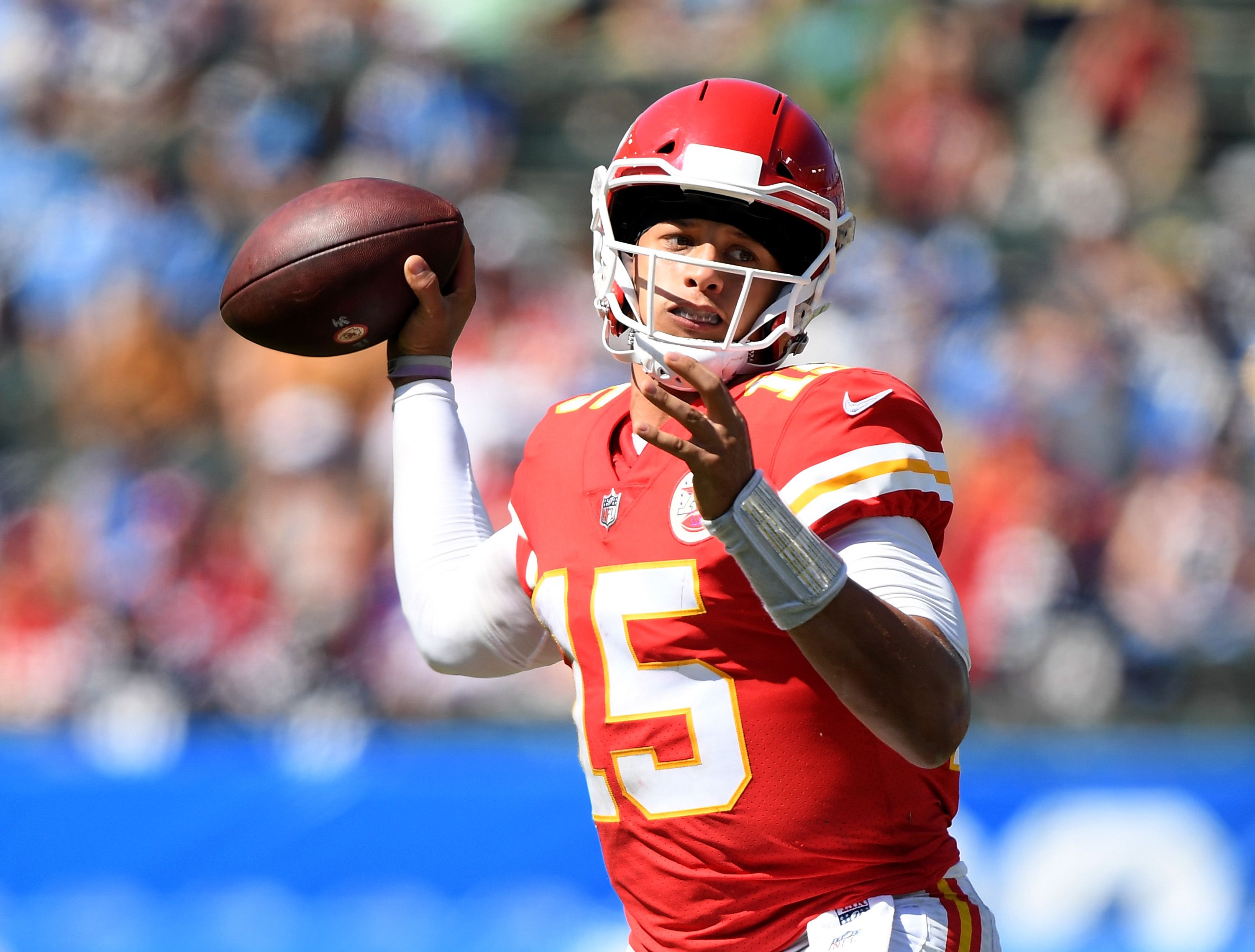 Chiefs' Patrick Mahomes Breaks Peyton's Record Of 13 TDs In First 3 Games