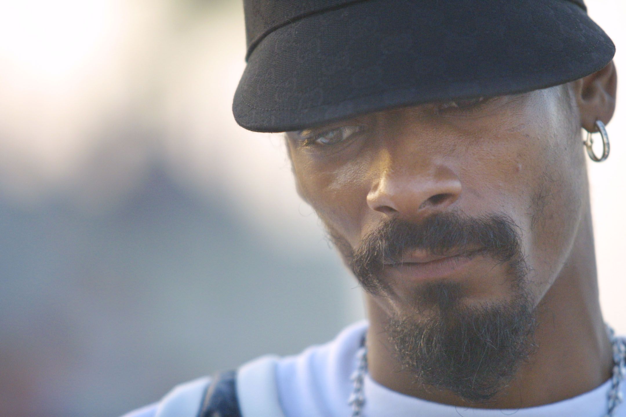 Snoop Dogg Shares Throwback Picture With Tupac & MC Hammer