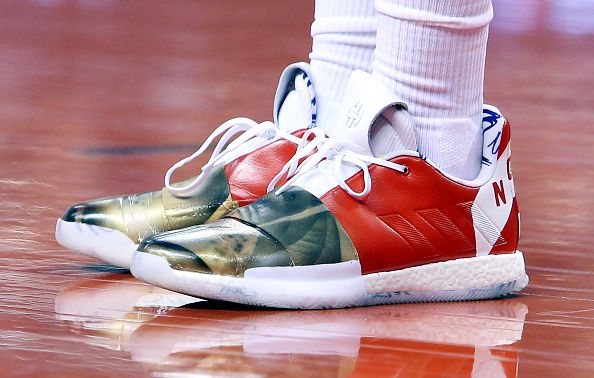 Kyle Lowry's Custom "North Philly" Ring Night Sneakers Revealed In Detail