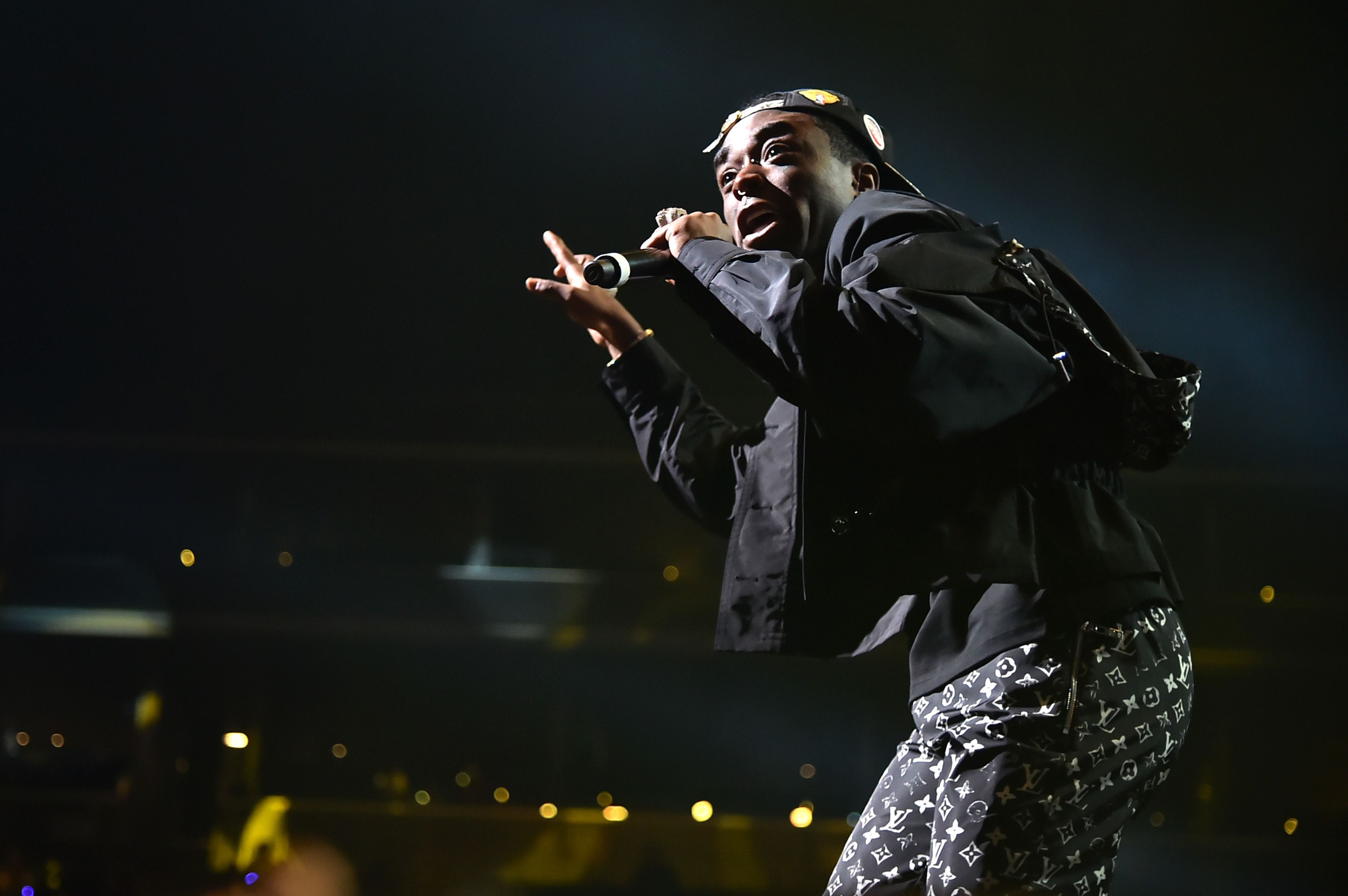 Lil Uzi Vert Gets Note Left On His Bugatti By Frustrated Fan