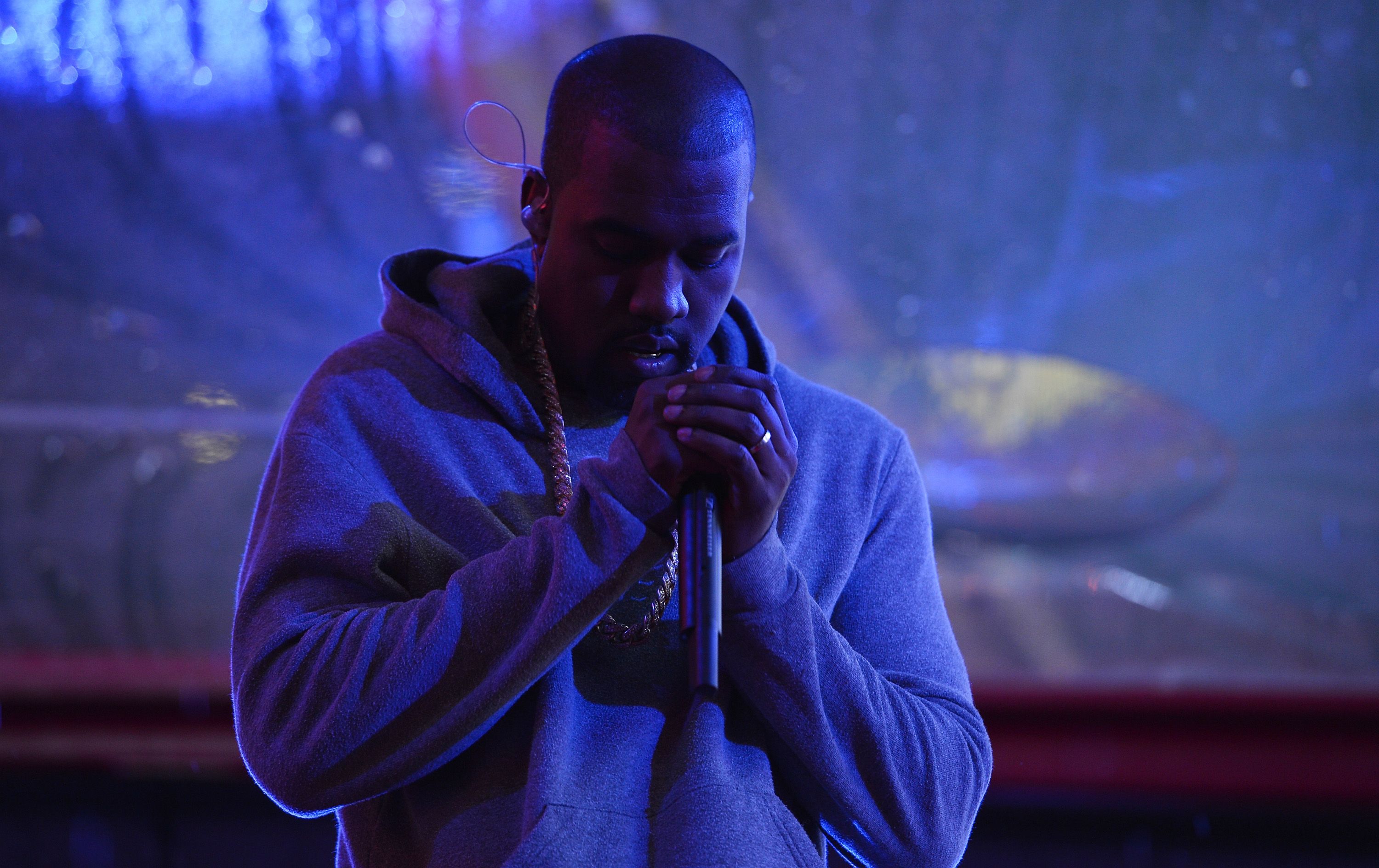 Kanye West Screens "Famous" Video Across Buildings In NYC