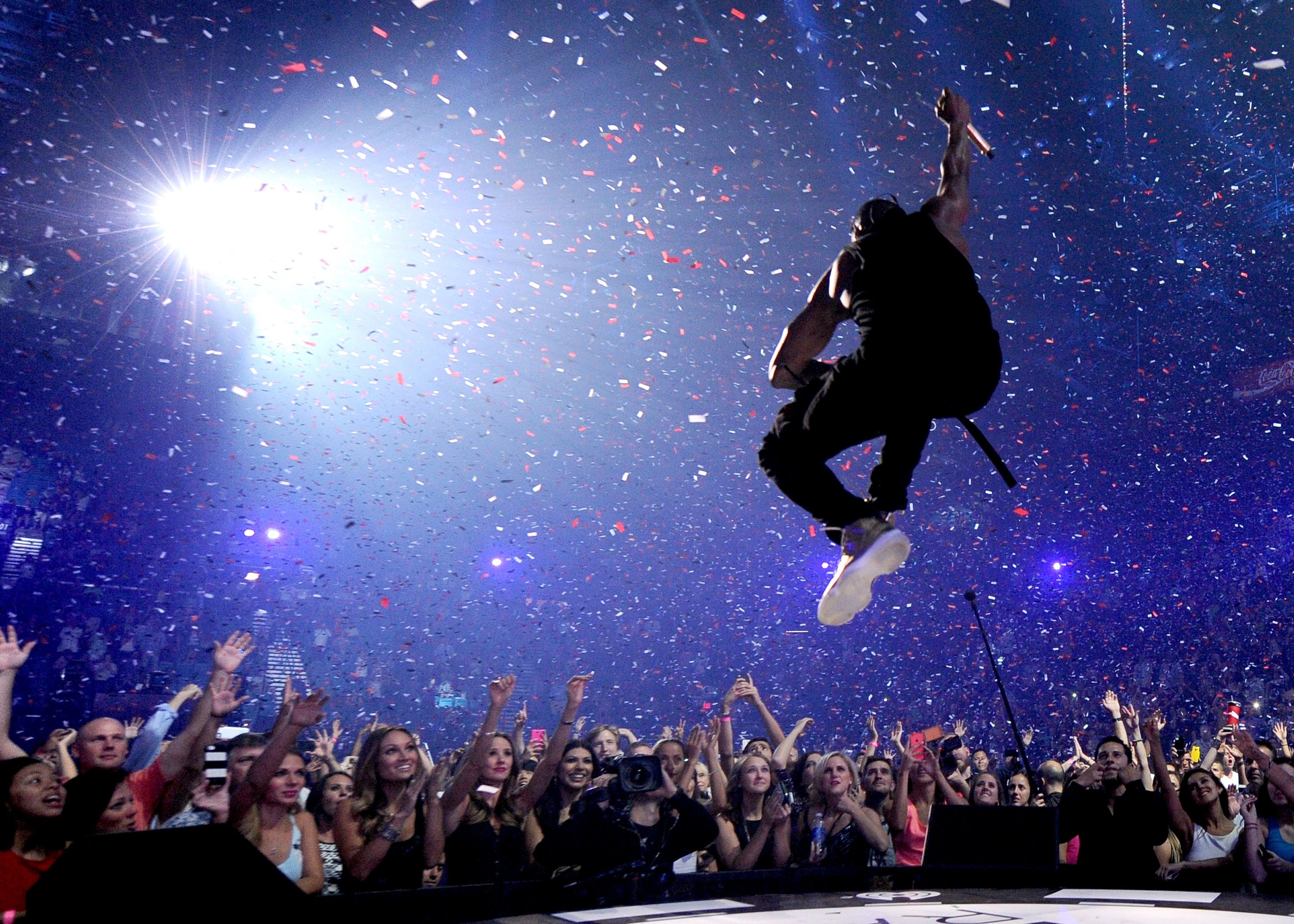 Biracial Rapper Backs Out Of Festival After Learning "Non-POC" Were ...