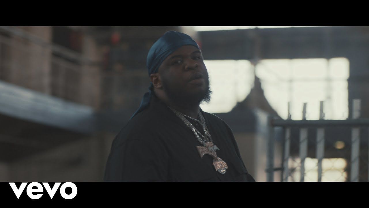 Maxo Kream's Dad Runs The Show In "Still" Music Video